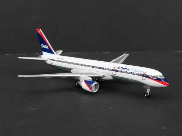 Gemini Jets 1:400 Delta Air Lines Boeing 757-200 N601DL Interim GJDAL0 ...